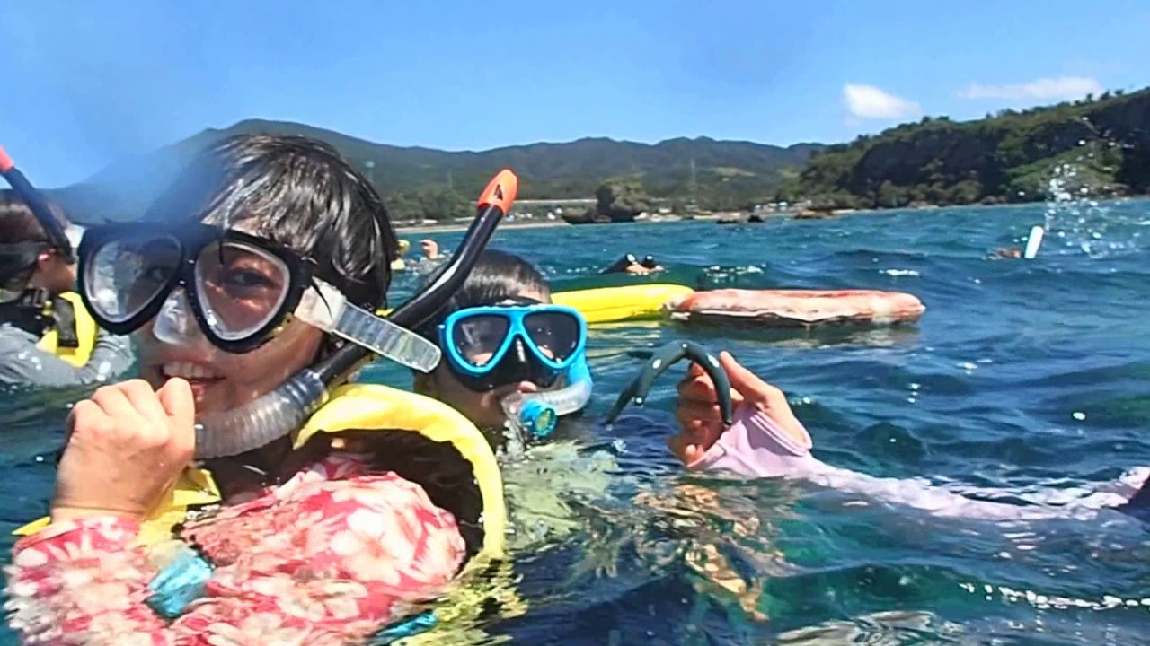 【沖縄】恩納村ナビービーチでバナナボートとシュノーケリング【Okinawa】Snorkeling&Banana Boat In Nabee ...