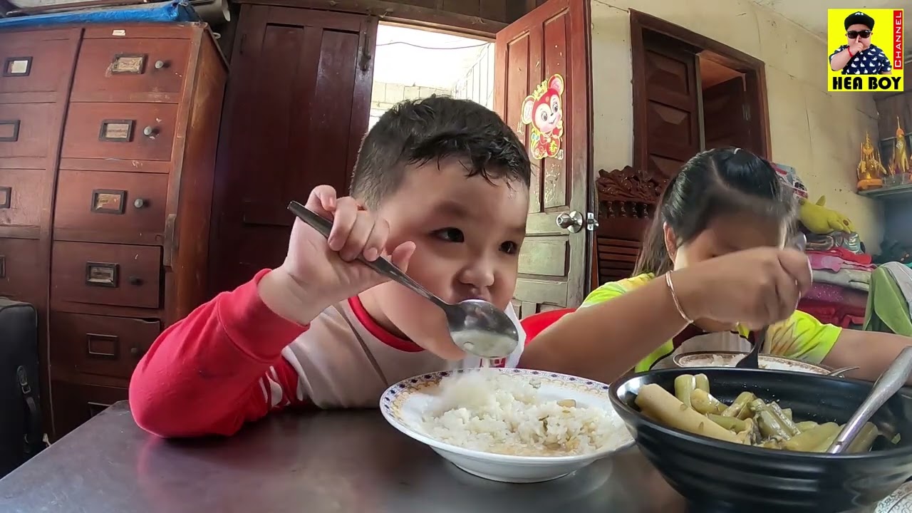 Hea Boy | Samlar Machu Prolit | Khmer Food | happy eating show | Sub ...