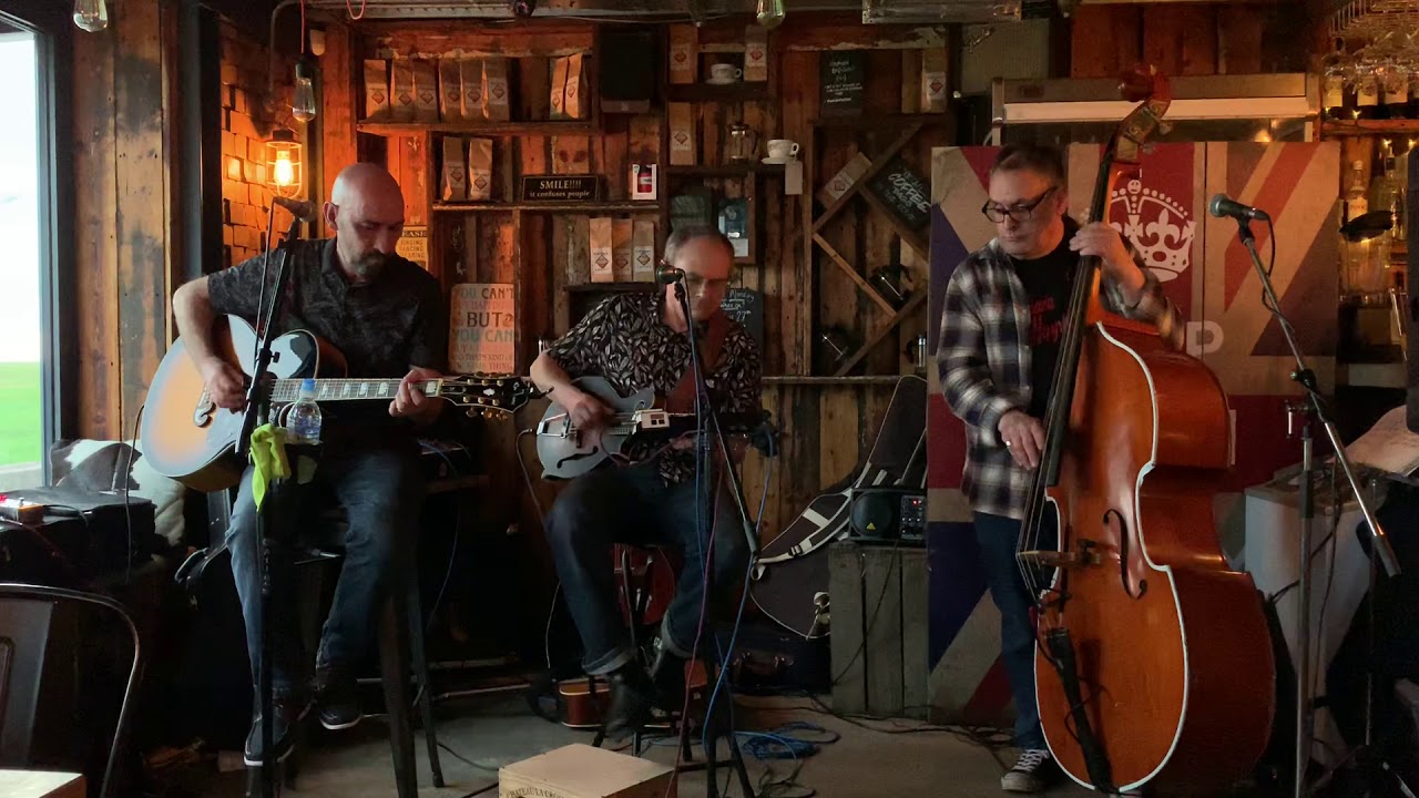 Shakey Jake: I just want to make love to you - YouTube