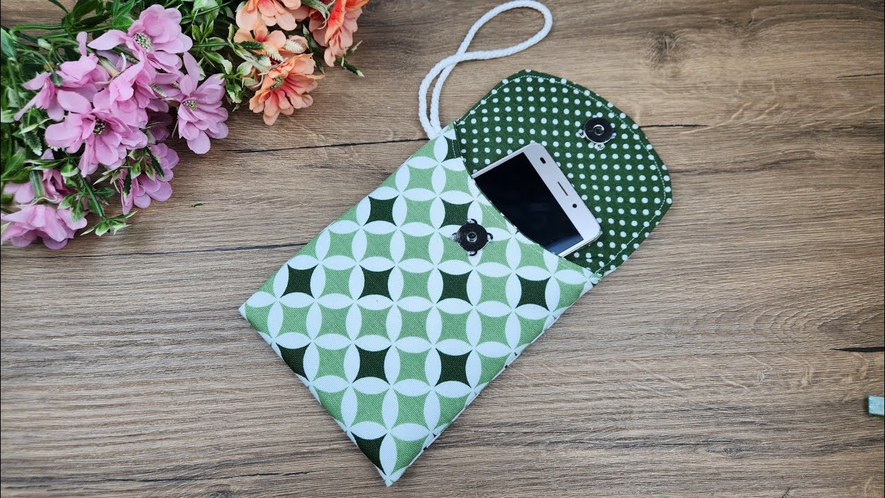 Magnetic Button Wristlet Bag – Easy and Stylish DIY - YouTube