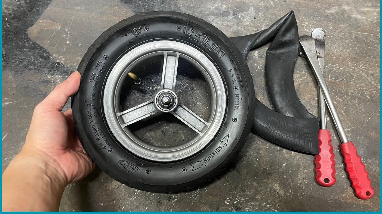 작은타이어 튜브교환은 쉬울까?/ 전동킥보드튜브갈기/Replacement of small tire tubes - YouTube