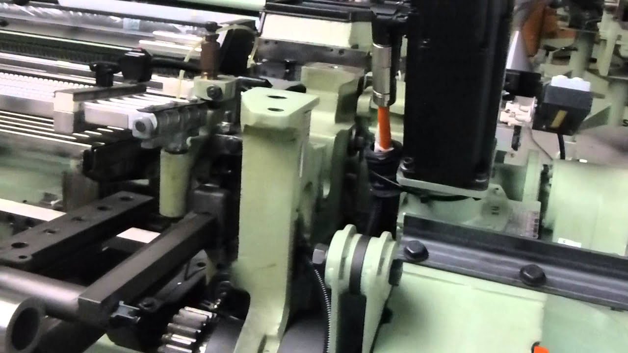 Projectile Weaving machine custom-made by IQ-SPS, 7m weaving width ...