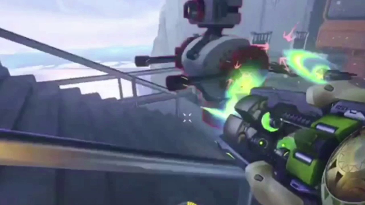 Noel testar OVERWATCH. Jonte skäller - YouTube