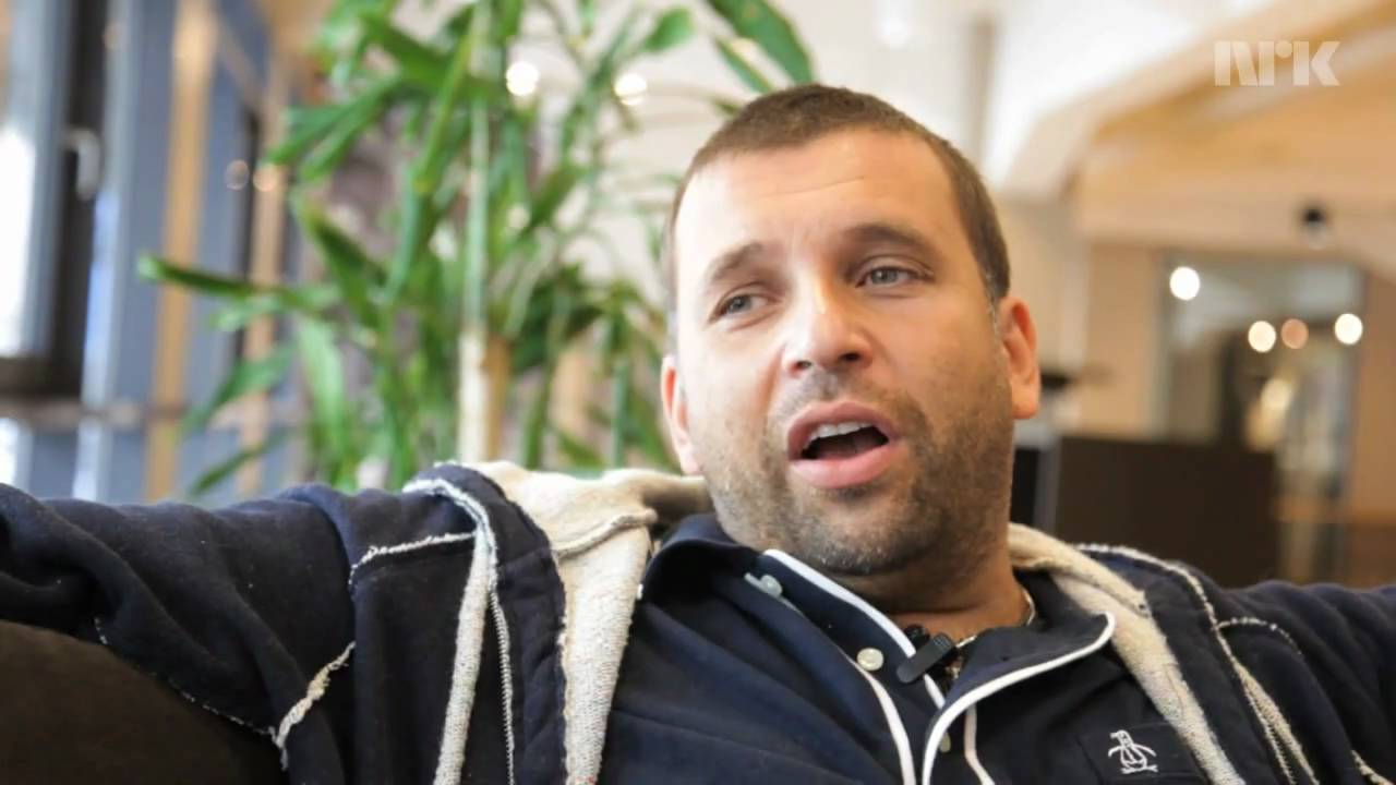 Philip Bloom on DSLR Movie making - YouTube