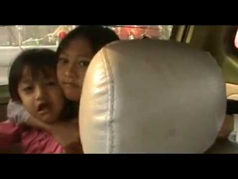Video kakak sayang adik banget / dear brother sister really video