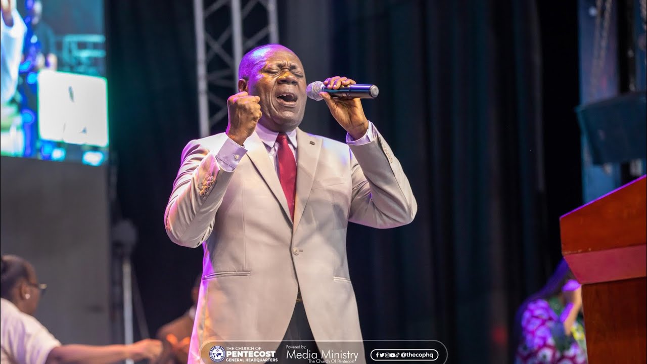 ELDER MIREKU HOT POWERFUL SONG OF WORSHIP AND PRAISE AT KNUST MISSONS ...