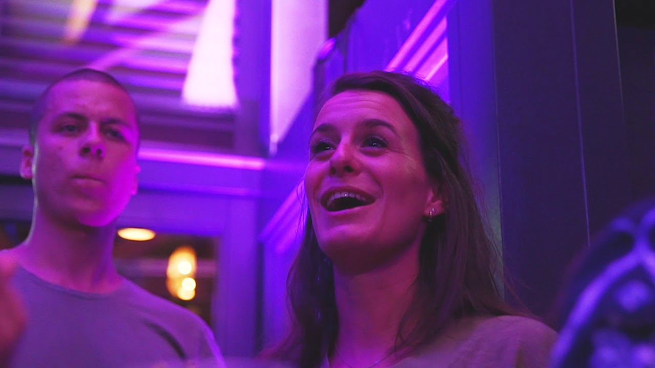 Frits x Kika - YouTube