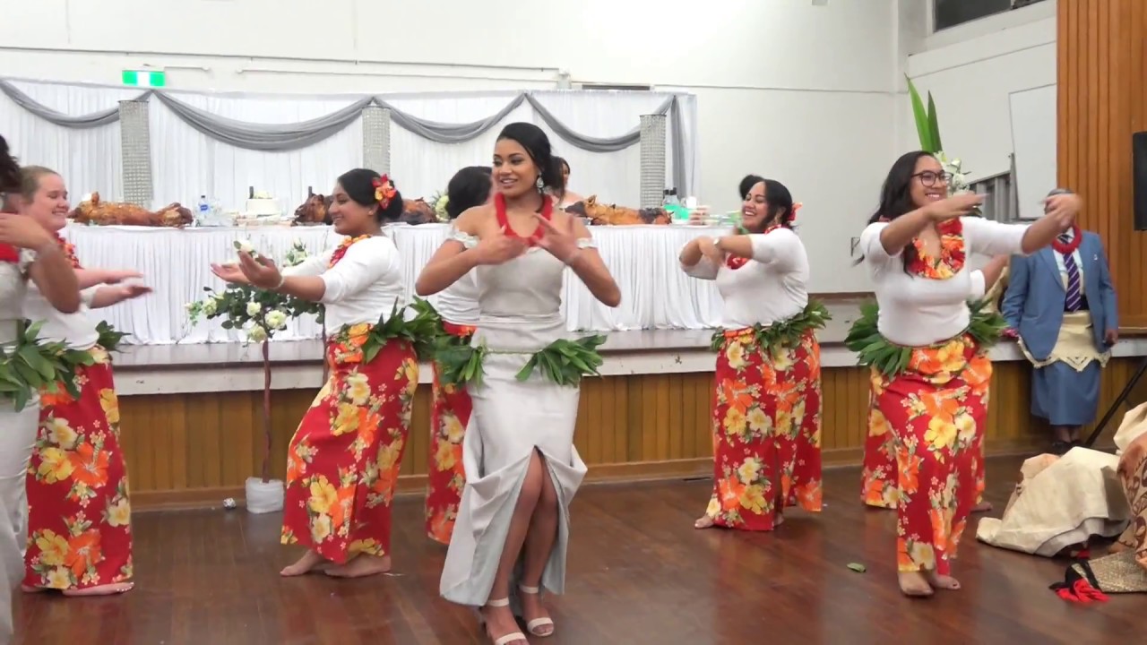 Shire Girls Hula | Ova & Ula Wedding Celebration Dance #14 - YouTube