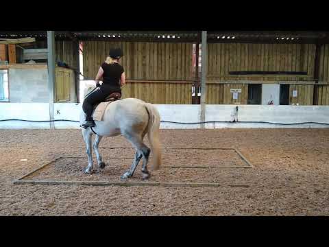 Anna s-bend 5b - YouTube
