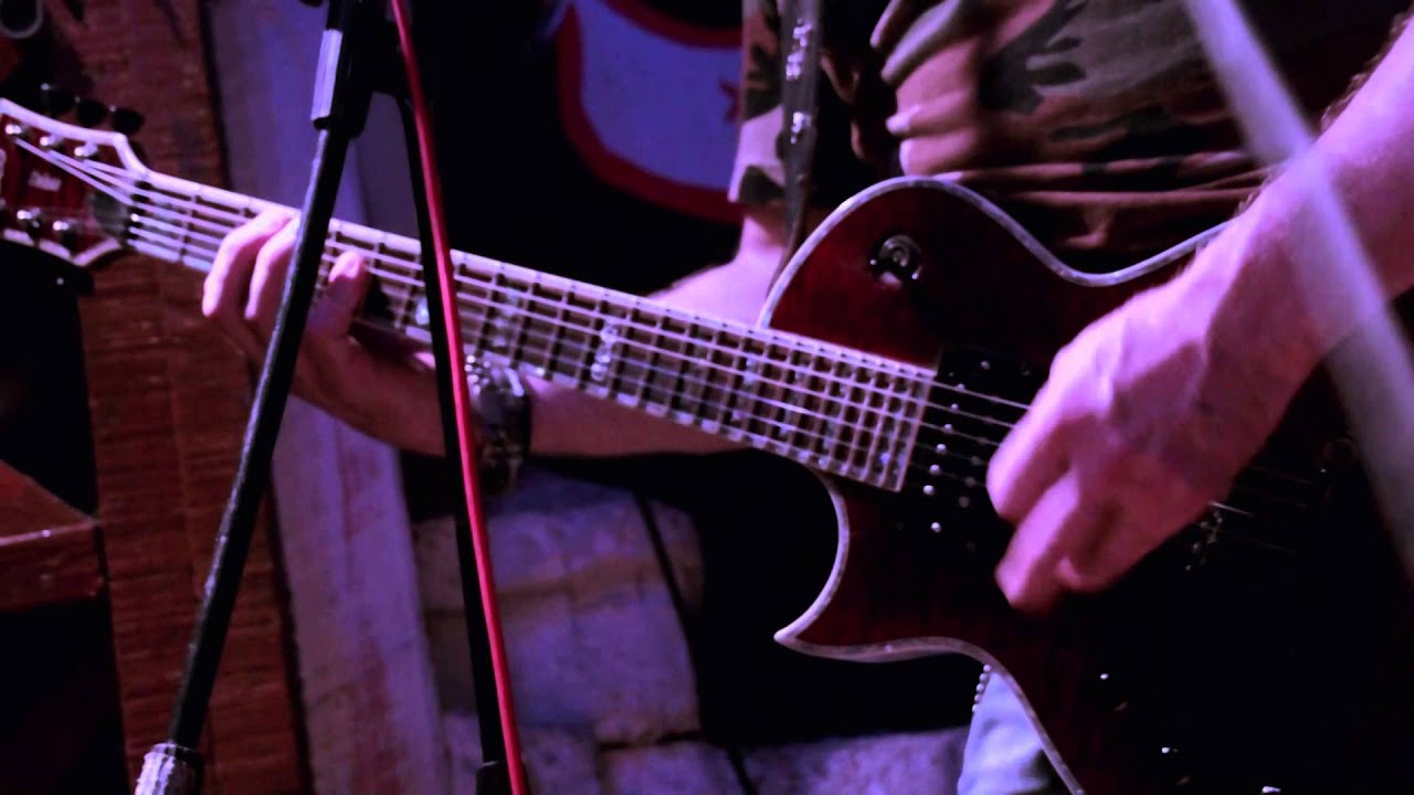 The Last Resort - String 'Em Up @live in Chile - YouTube