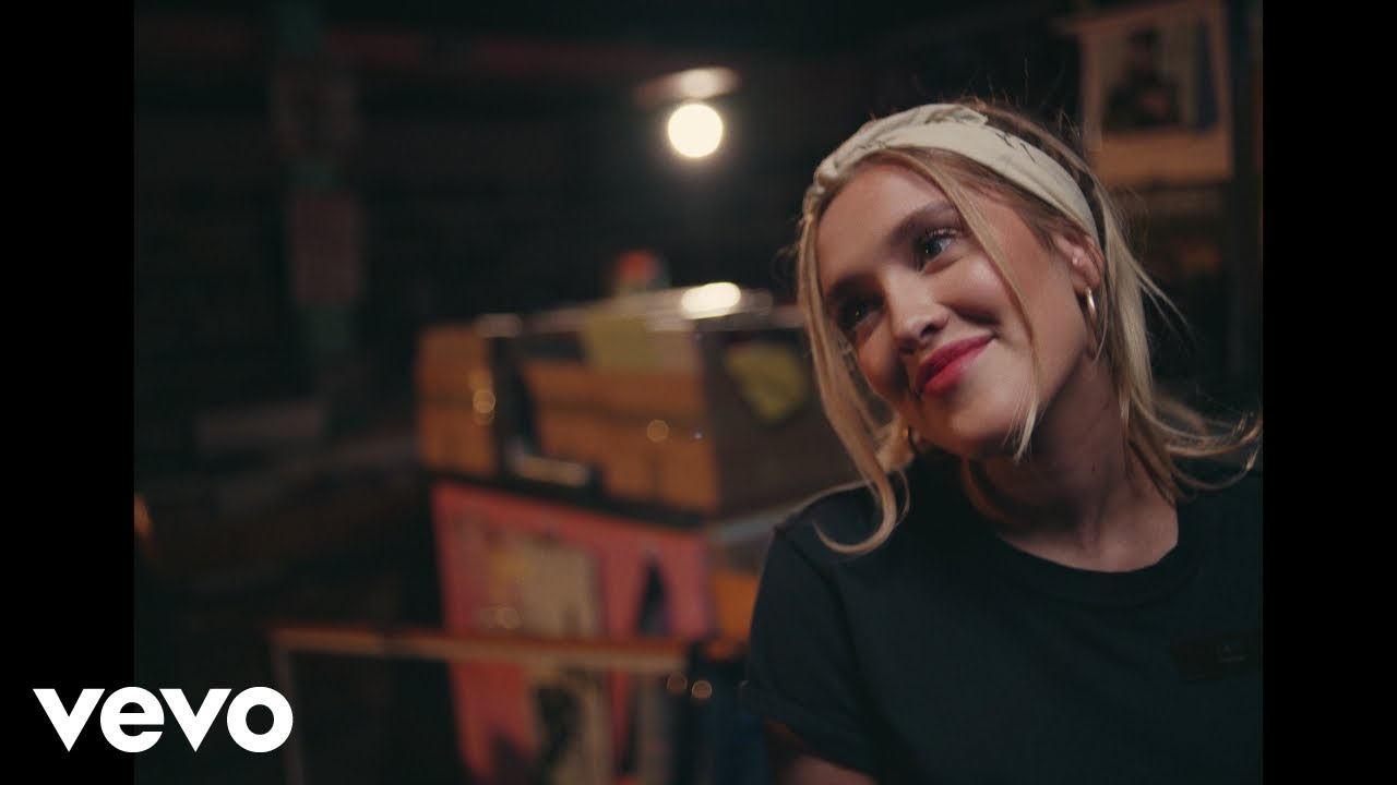 Laci Kaye Booth - Shuffle (Official Music Video) - YouTube