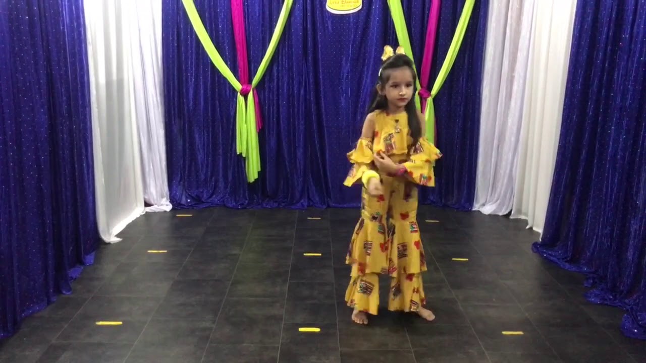 Prisha Jain Bhangra - YouTube