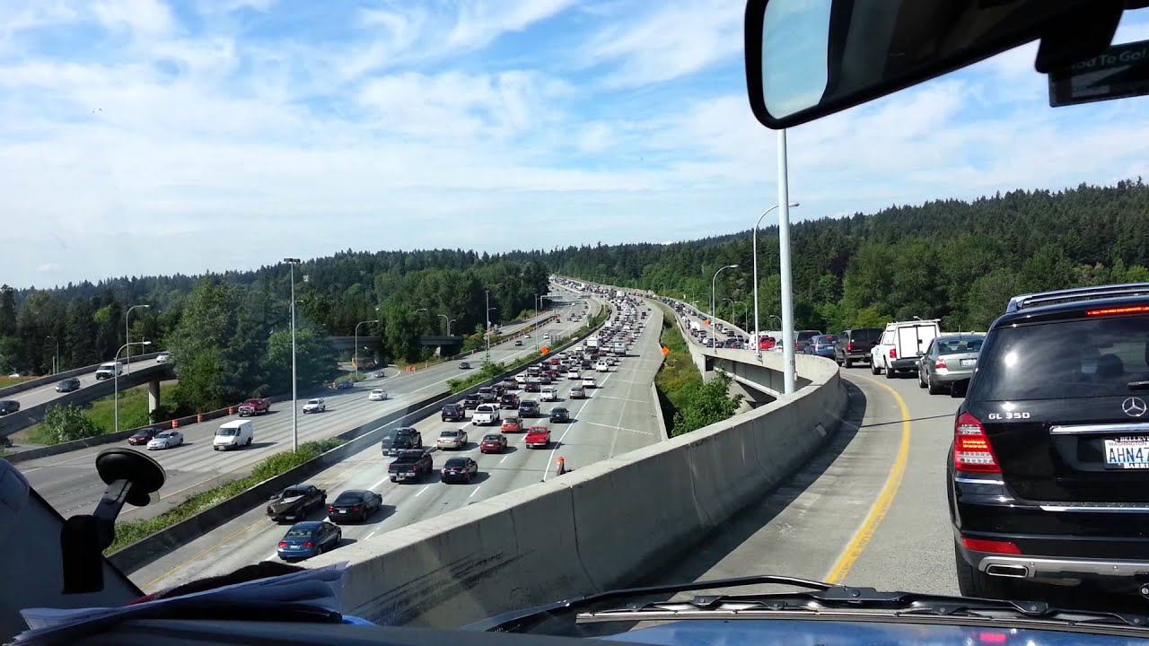 Traffic on freeway 405 Washington - YouTube