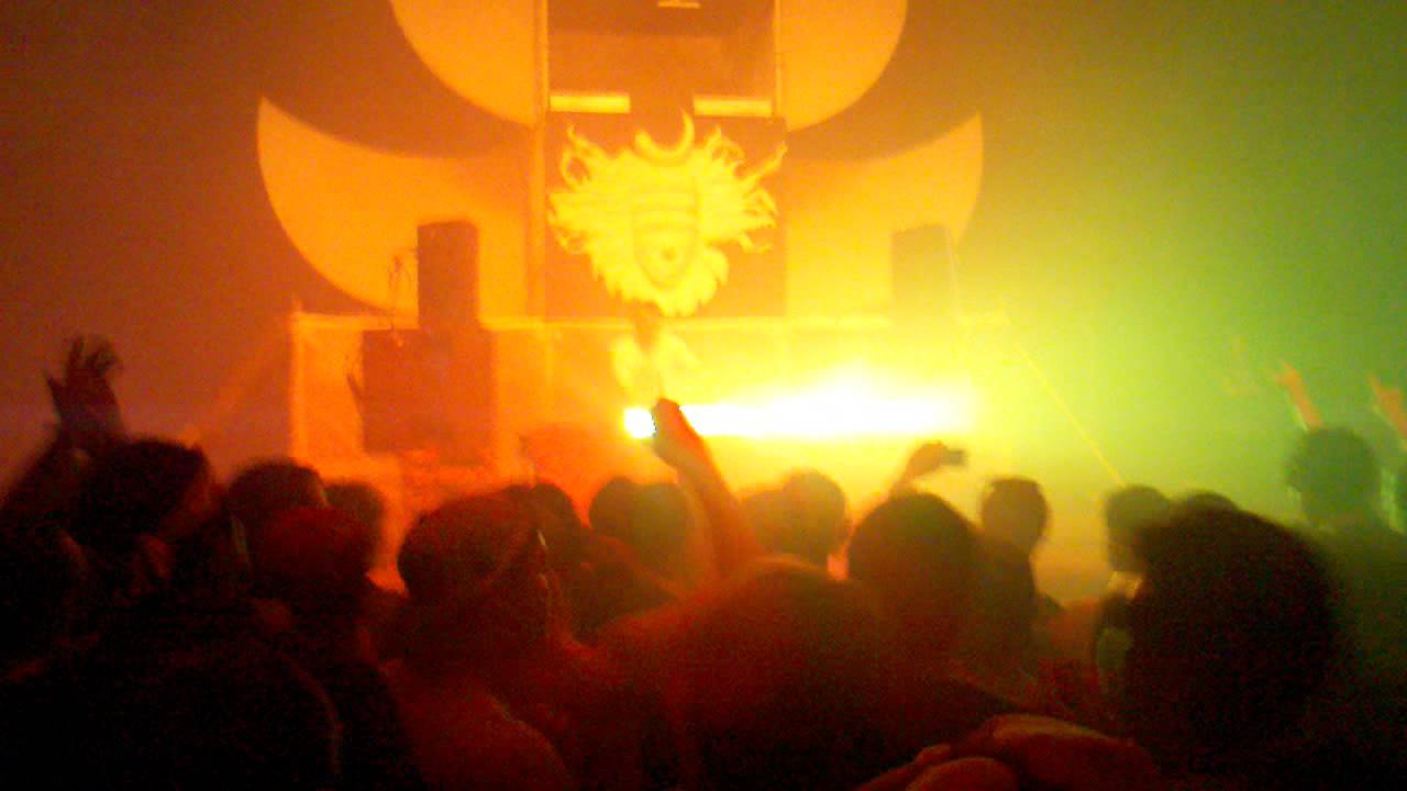 Excision Bass Cannon Moshpit at Congress Chicago after Shpongle 5-14 ...