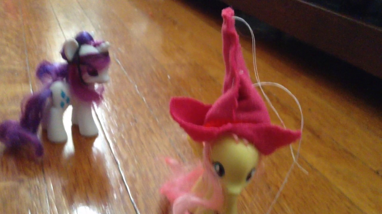 How to make a DIY Santa hat for MLP - YouTube