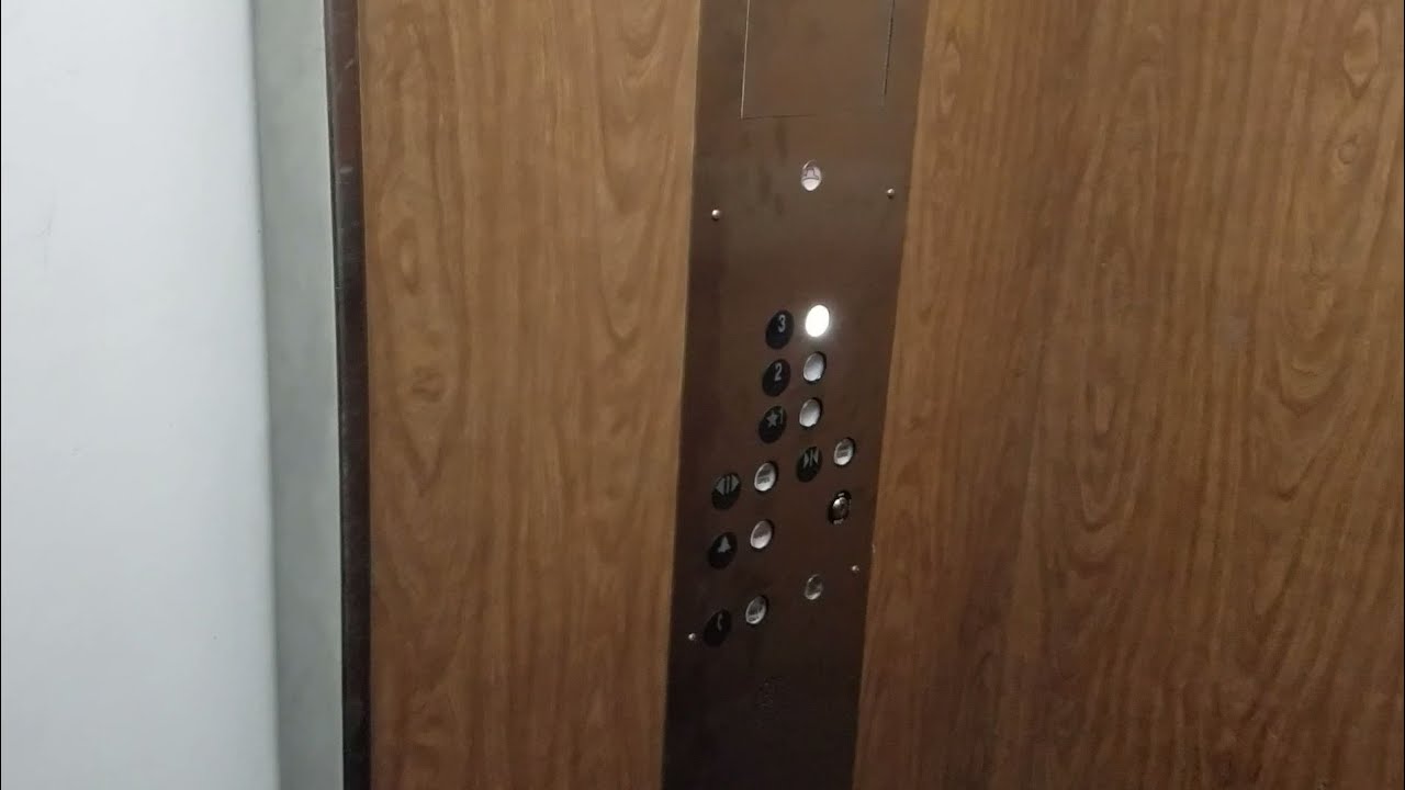 EPIC FAIL Imperial & Brand New Modernized Supreme Hydraulic elevators in Hialeah FL - YouTube