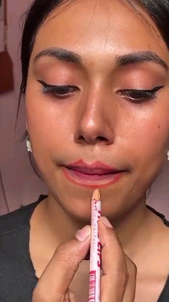 Part 2 Big Lip Lipstick Hack😱 Shorts Youtubeshorts Makeup