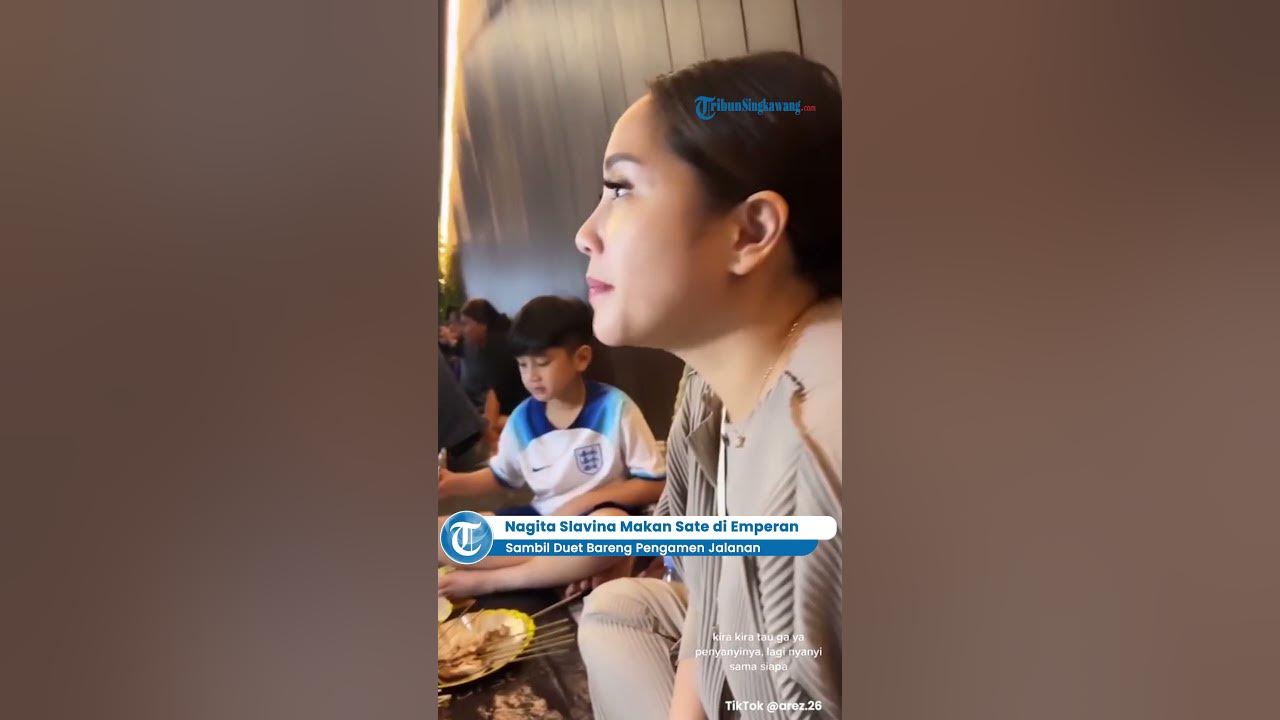 Nagita Slavina Makan Sate di Emperan Sambil Duet Bareng Pengamen Jalanan - YouTube