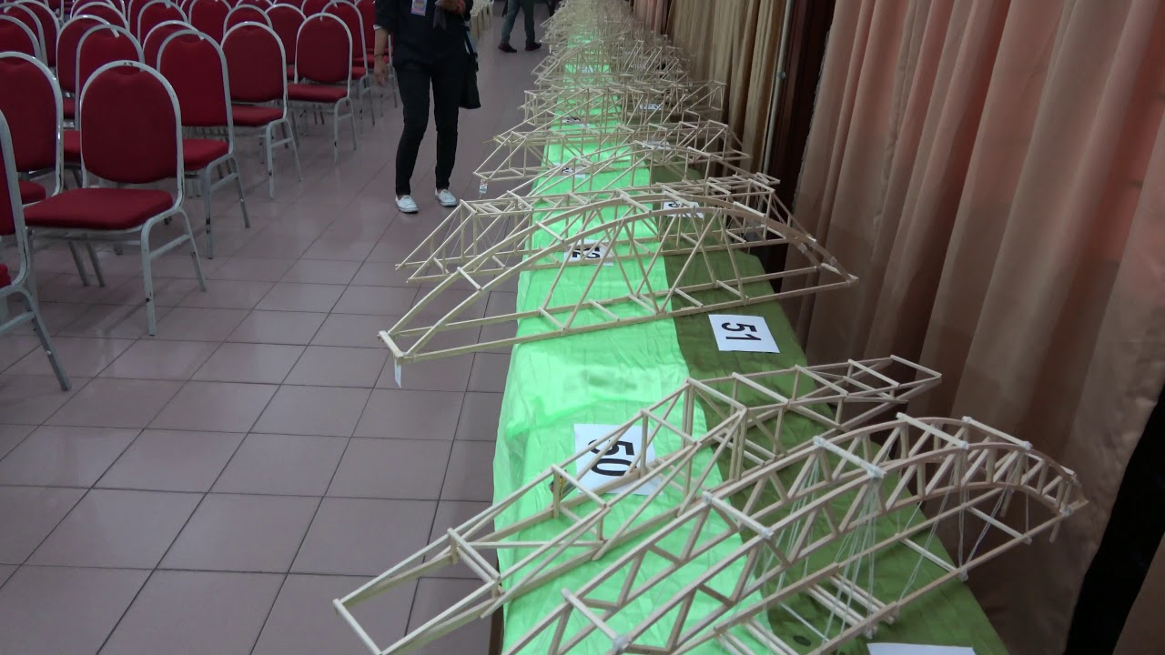 PUO Build and Break 2018 : model display & poster - YouTube
