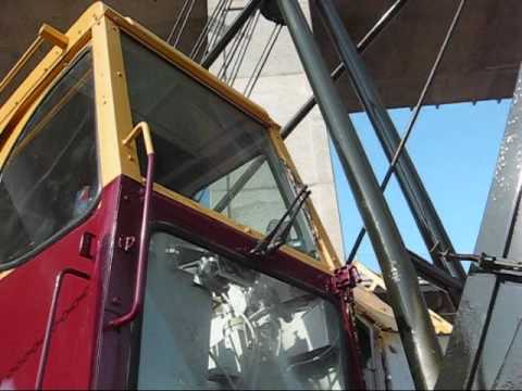 Bucyrus Erie 30B Crawler Crane walk around - YouTube