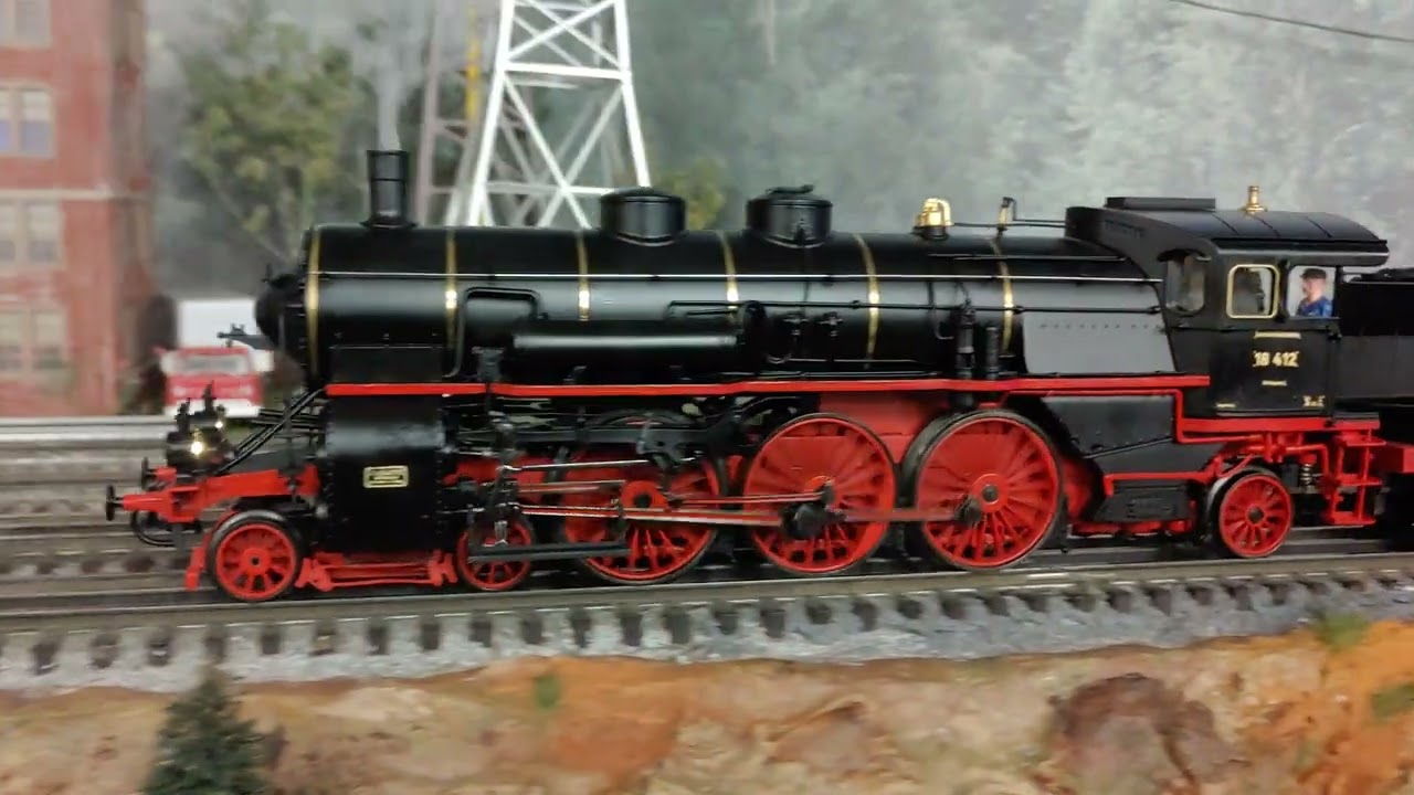 MTH BR18 with custom chuff - YouTube