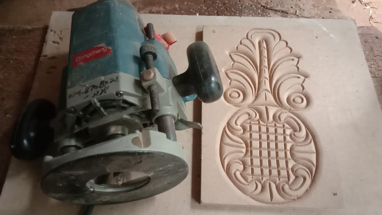 Beautiful router machine wood carving by m shahzad furniture - YouTube