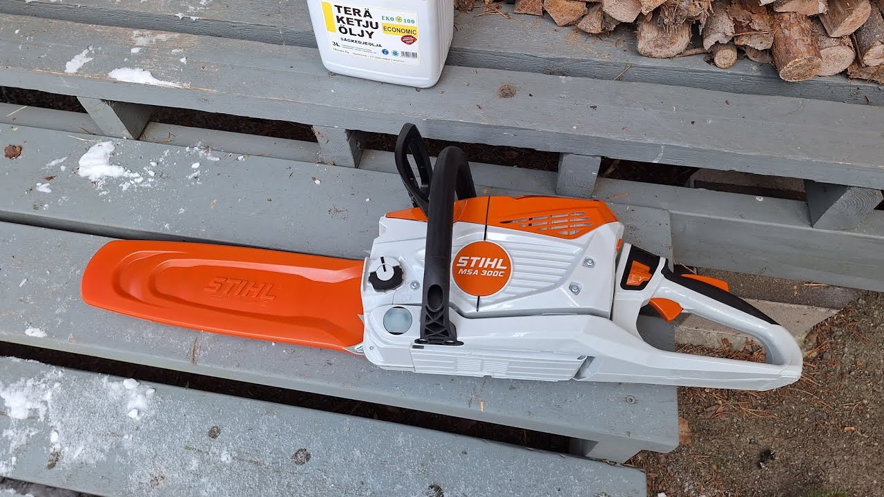 Stihl MSA 300C - YouTube