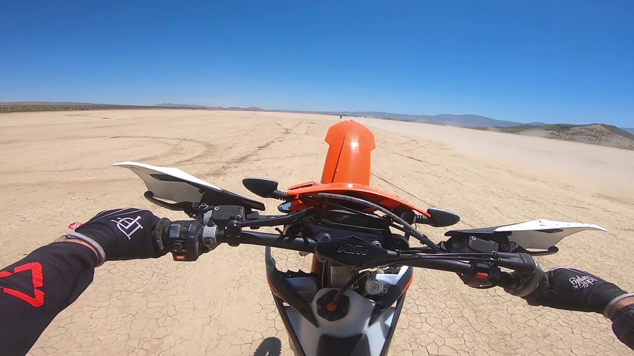Dry Lake Bed Adventures, KTM 350exc [Part 1] - YouTube