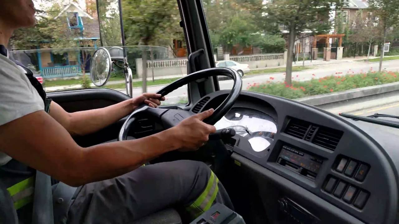 Proper way to drive a 5 ton - YouTube