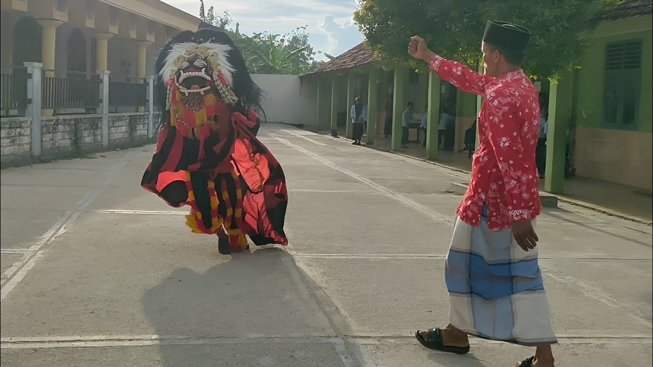 Mbah Modin Ngamuk ‼️ Kirab Barongan Ronggo Dito Desa Tegaldowo - YouTube