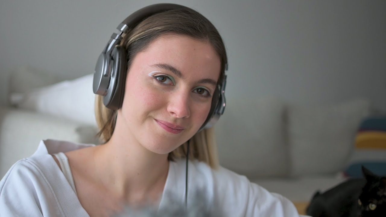 ASMR - Fluffy triggers and rambling to fall asleep to 💤 [ear to ear ...