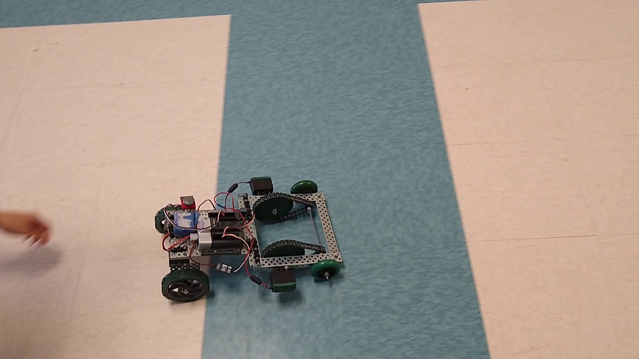 Robot Drag Race - YouTube