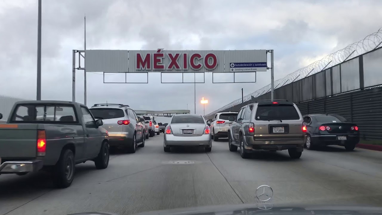 Crossing the border on a Friday night into Tijuana Mexico - YouTube