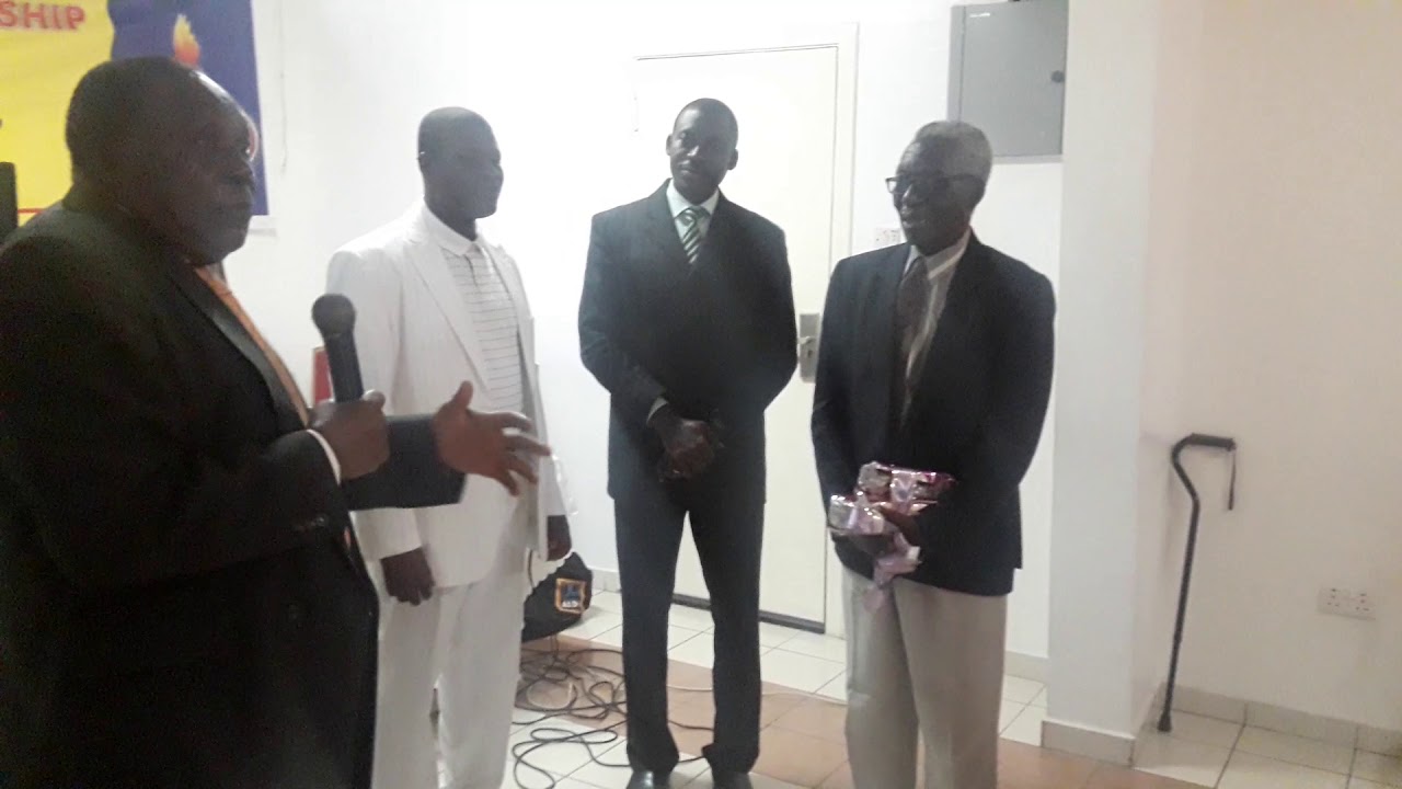 The presentation of honour to Dr Moses Adibo by the Roman Ridge Chapter ...
