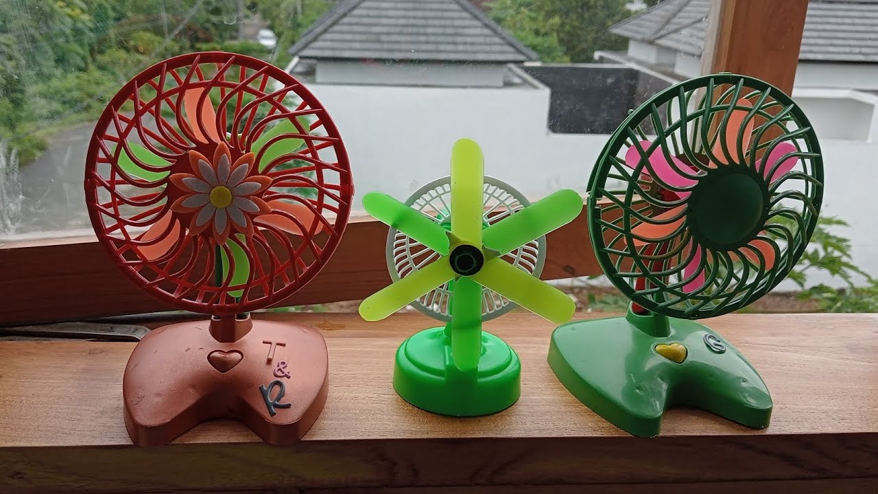3 Mini Fans With 3 Cool Blades - YouTube