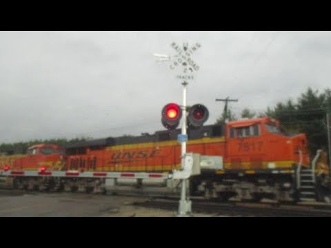 BNSF 7817 East ZSEACHC Main 1 (10-21-2017) - YouTube