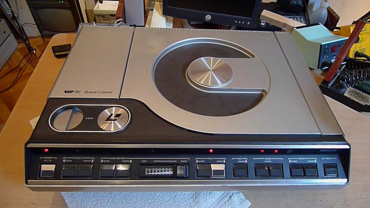 Philips VLP700 (1st) - Testing after repair... - YouTube