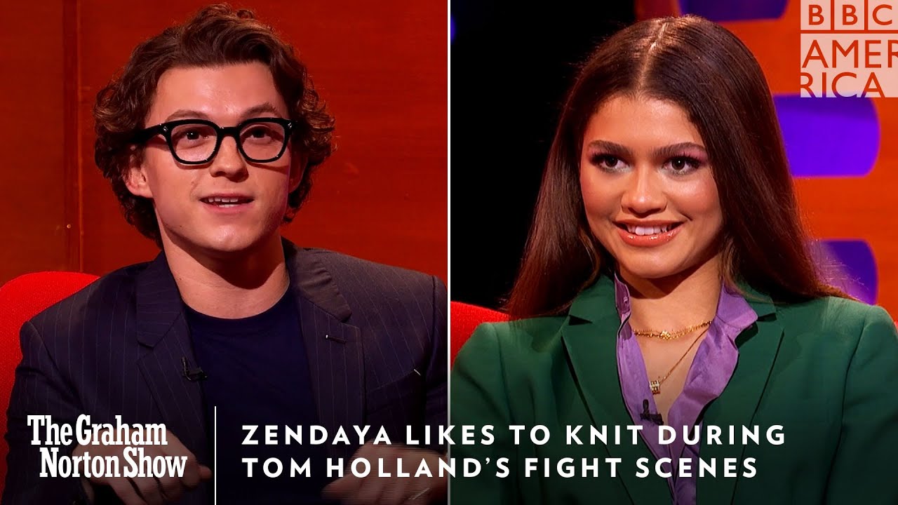 Zendaya Knits during Tom Holland’s Spider-Man Fight Scenes 🧣 Graham ...