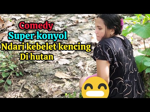 Cewek kebelet pipis super kocak dan konyol di hutan 