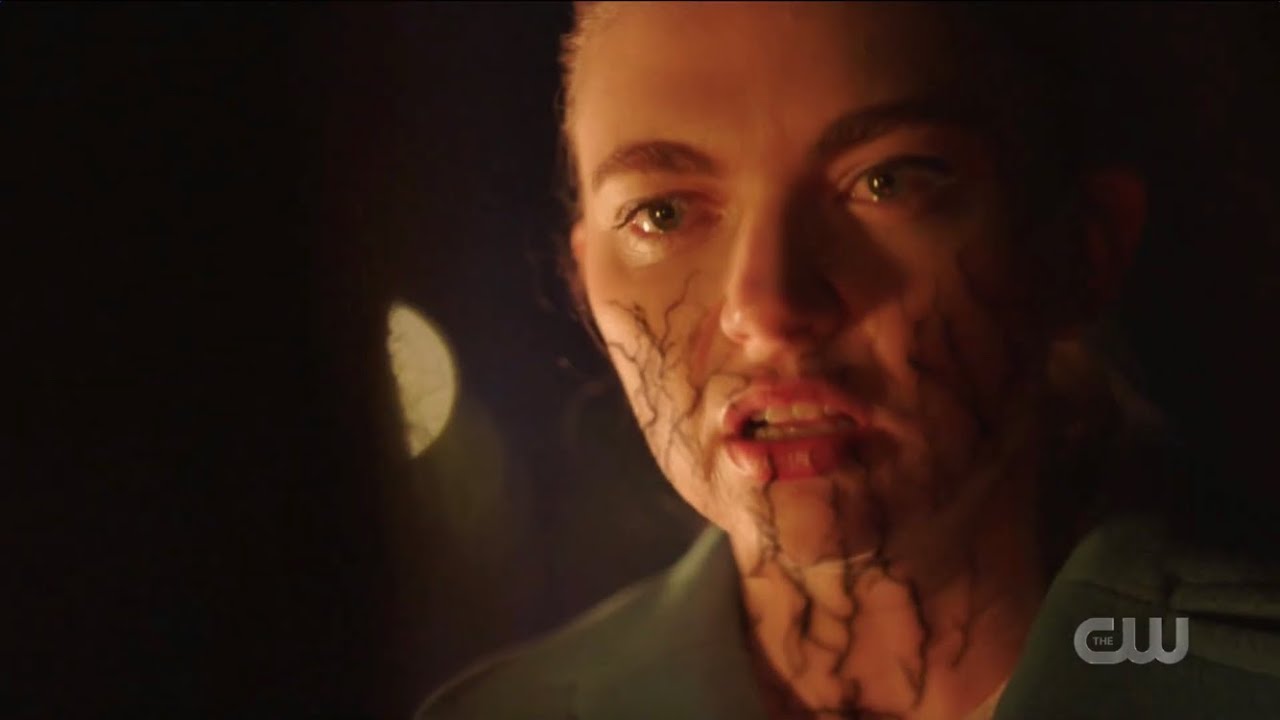 Legacies 3x08 Hope e Lizzie fazem feitiço, Lizzie e Josie quase morrem ...