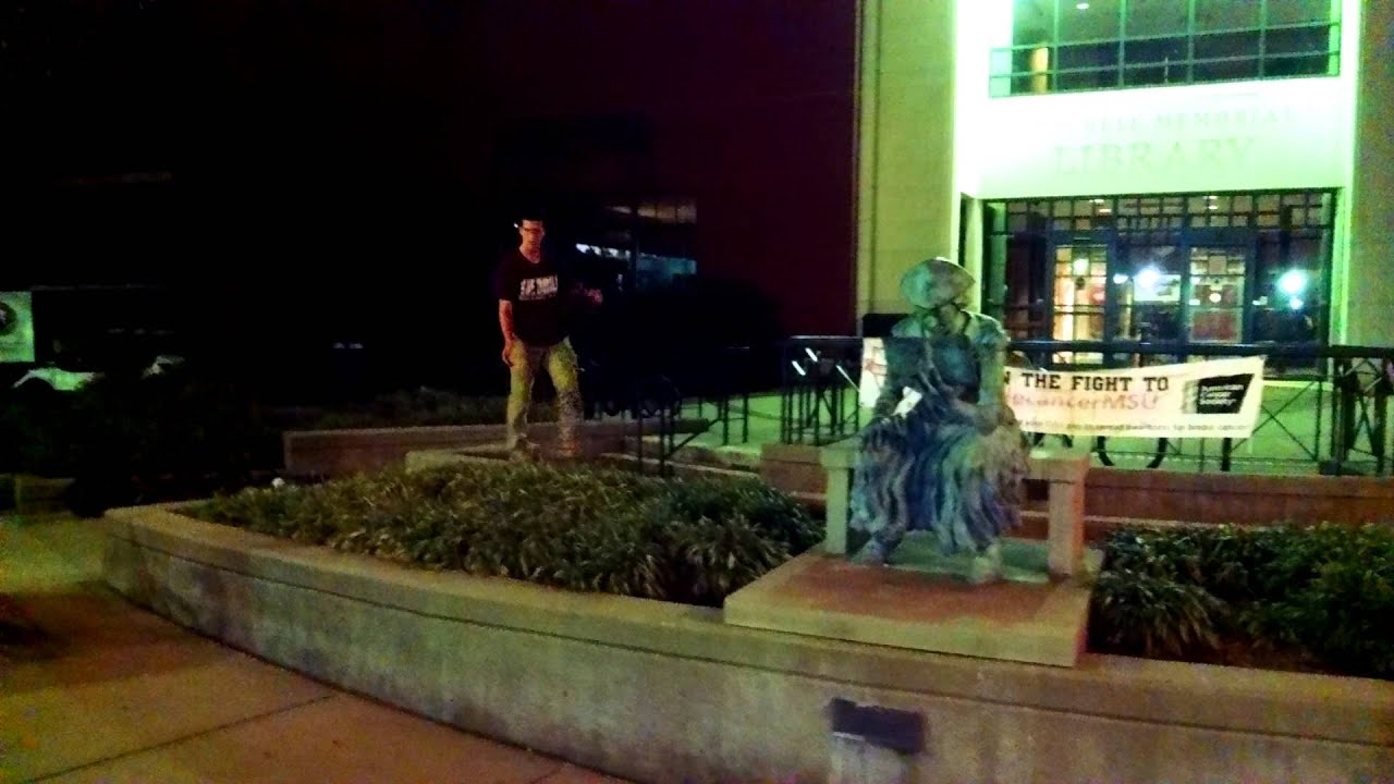 Parkour at Mississippi State Mitchell Memorial Library - YouTube