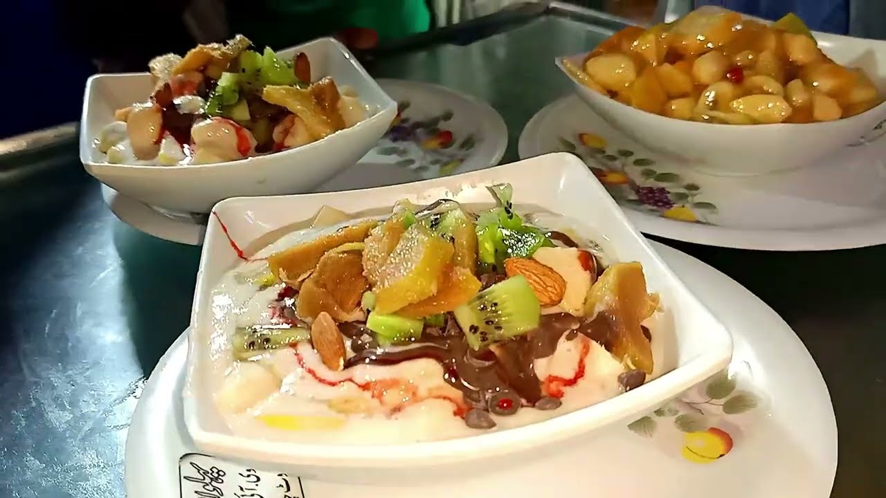 Best Fruit Chaat in Karachi I Pehlwan Fruit Chaat Street Food Karachi I ...