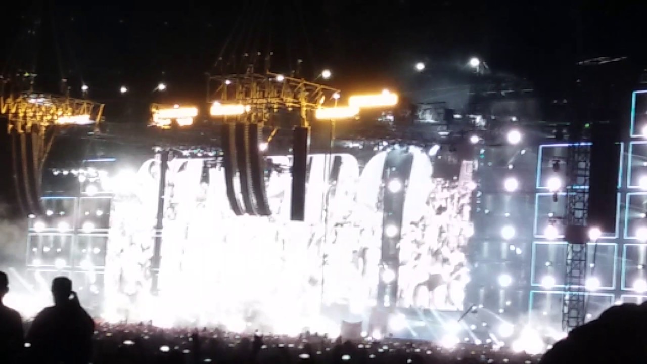 Modena Park - YouTube
