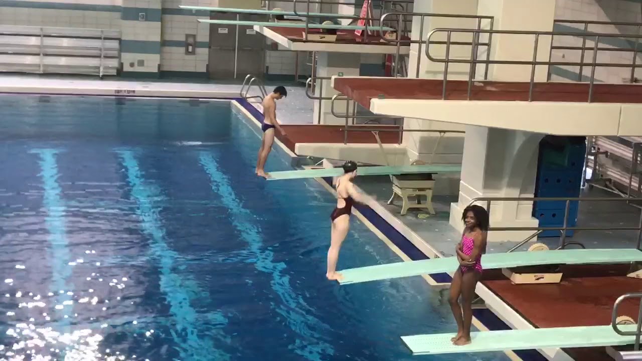 Lindsey Jones Class of 2019 Reverse dive pike with kick out - YouTube