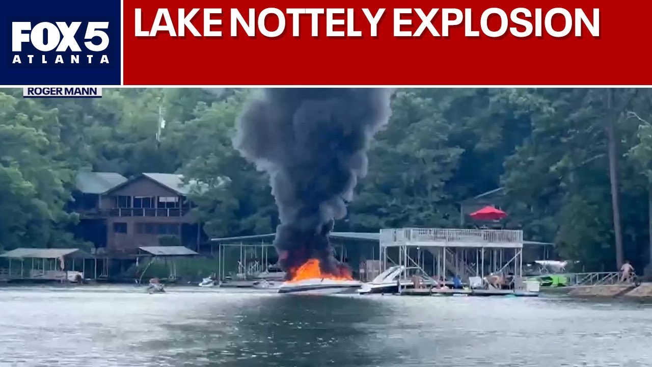 Boat burning after explosion on Lake Nottely | FOX 5 News - YouTube