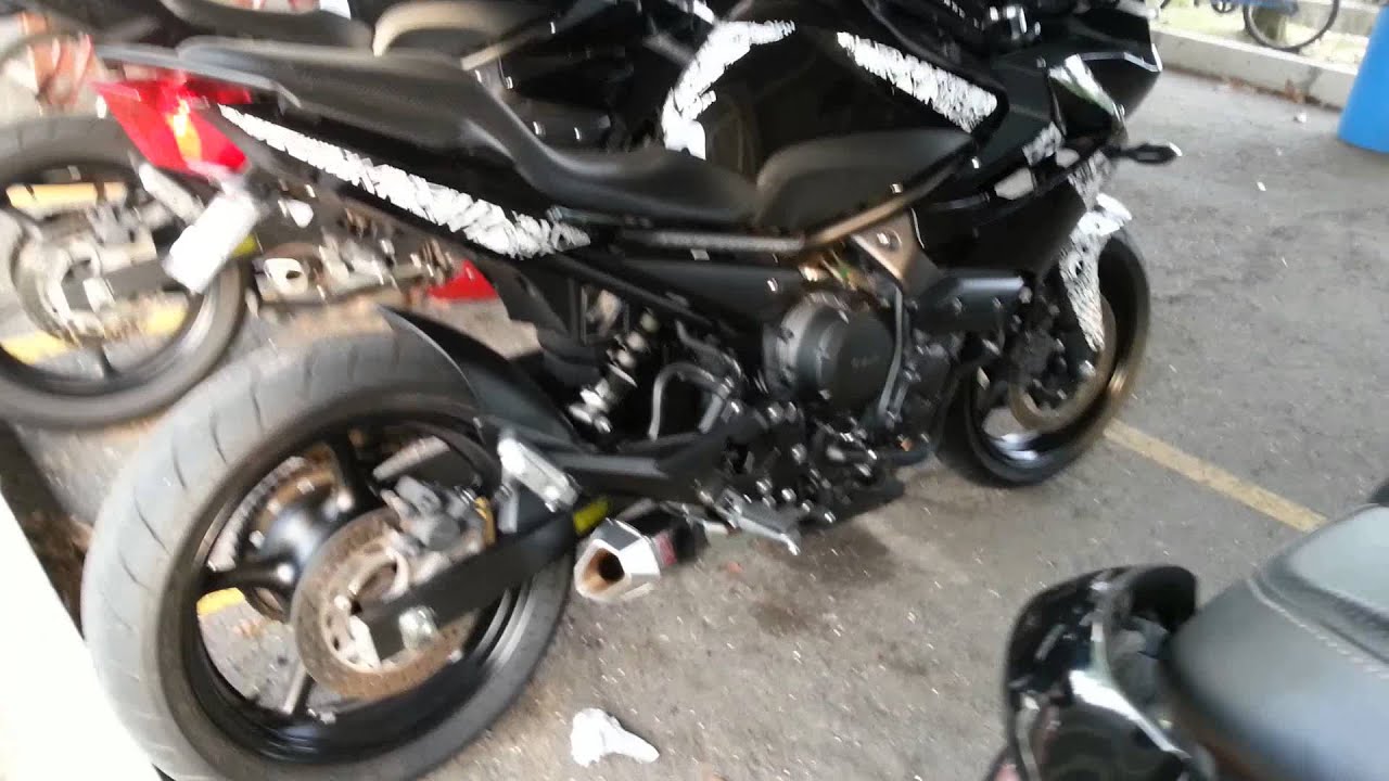 Xj6 sound custom exhaust - YouTube