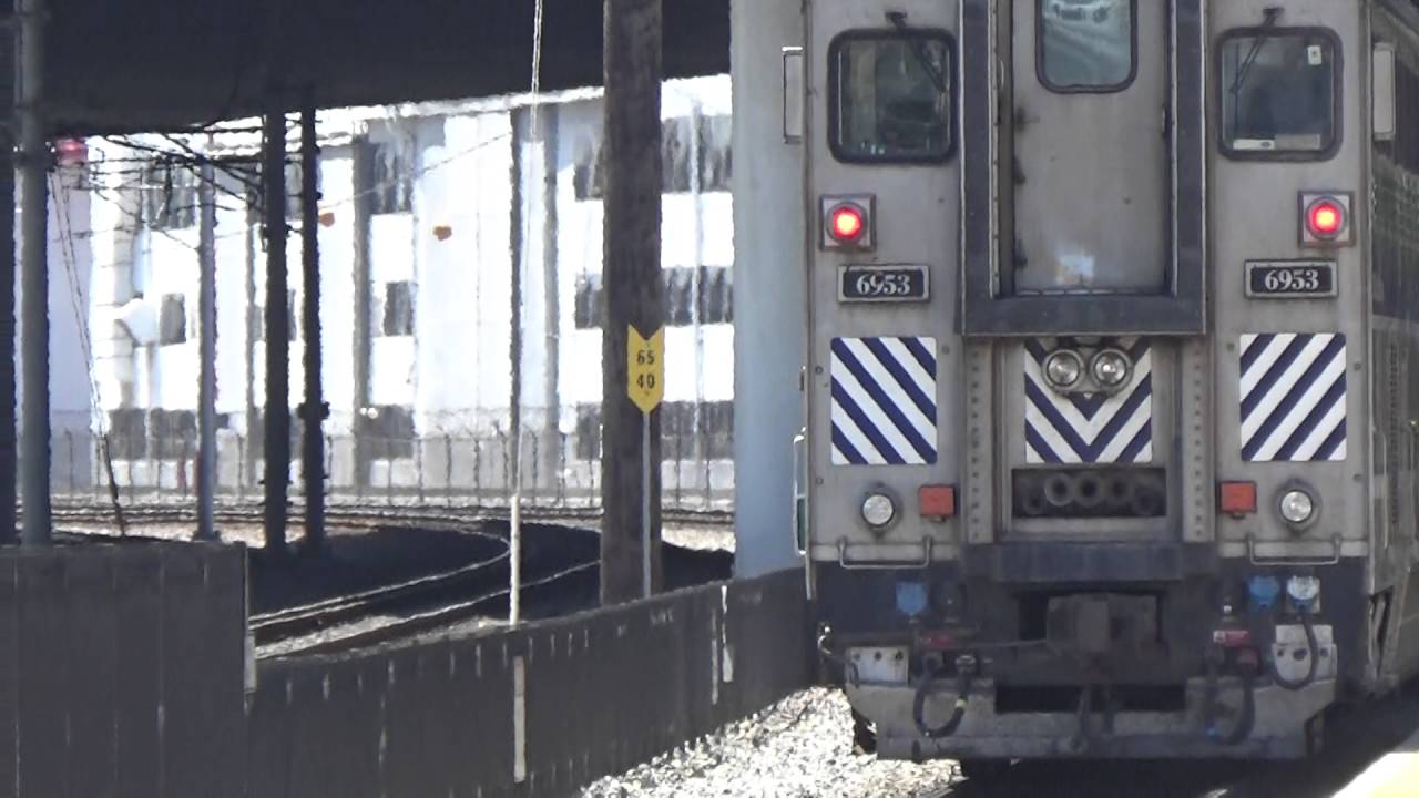 Amtrak Train 566 F59phi 452 To Santa Fe Depot - YouTube