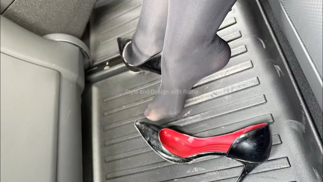 So gorgeous smell of pumps and heels in 2025 | smelly pumps and heels ...