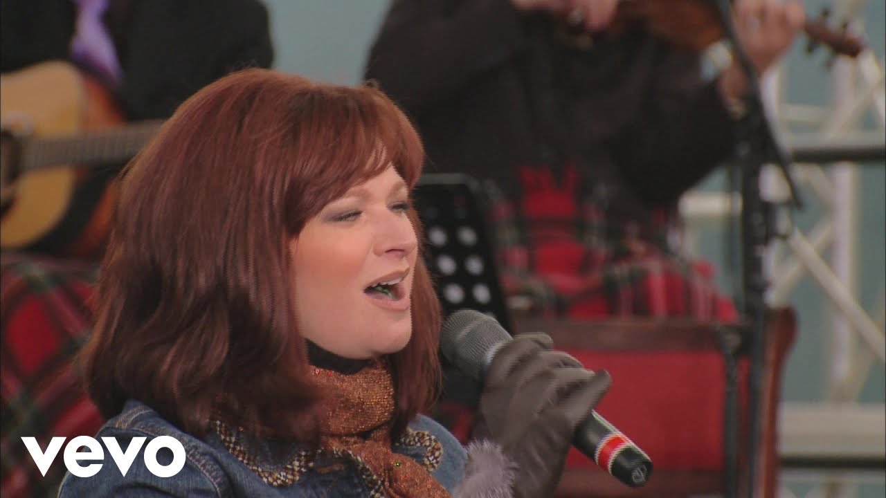 Charlotte Ritchie, The Isaacs - I've Got Joy [Live] - YouTube