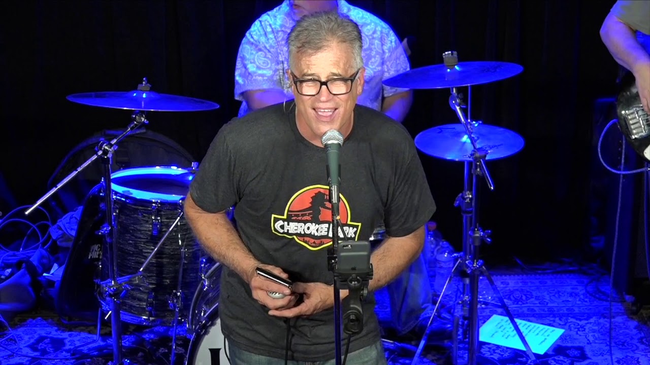 Bleu Phonque "When The Levee Breaks" - YouTube